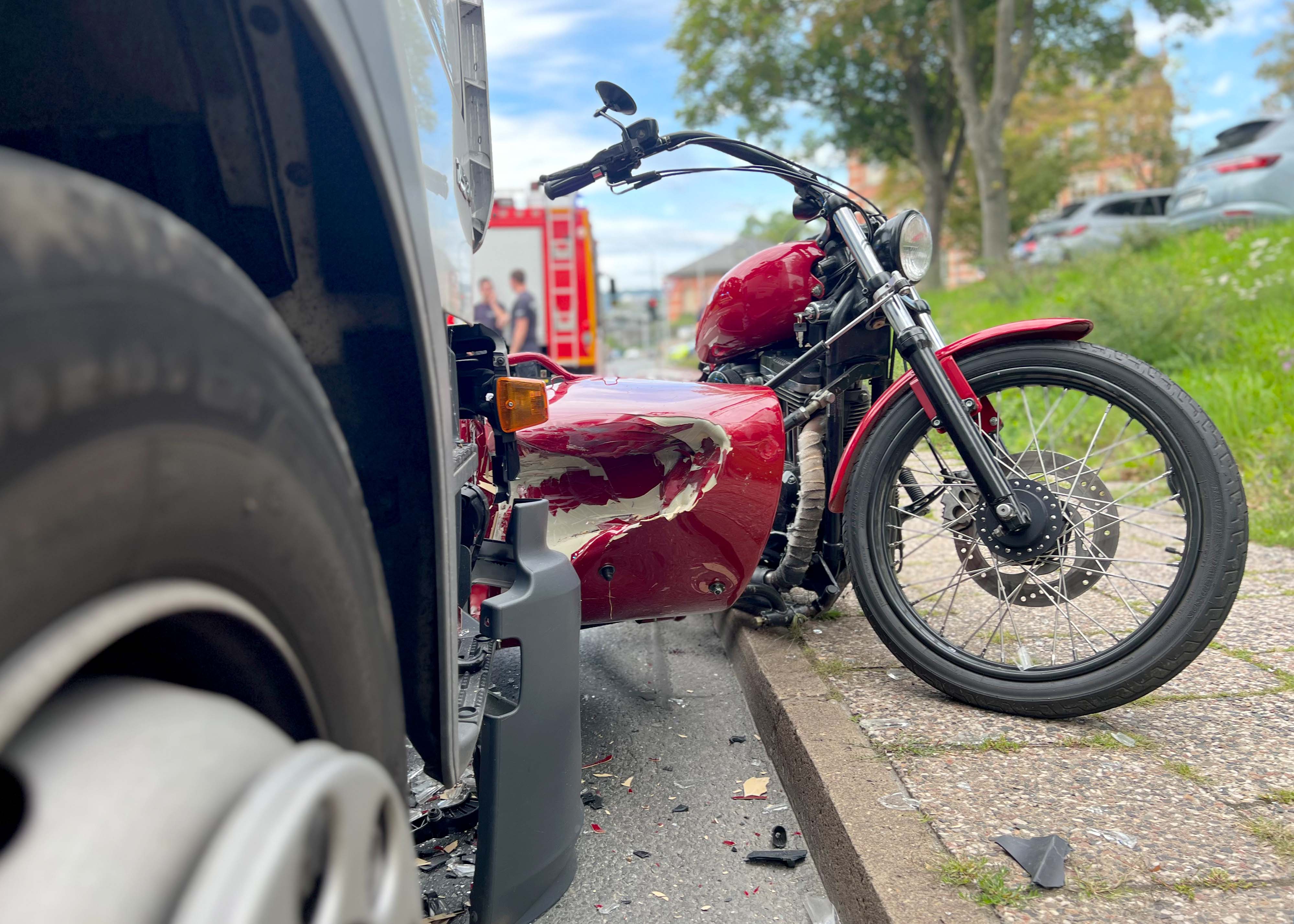 Jenaer Nachrichten – Harley-Unfall in Jena: Motorradfahrer schwer verletzt